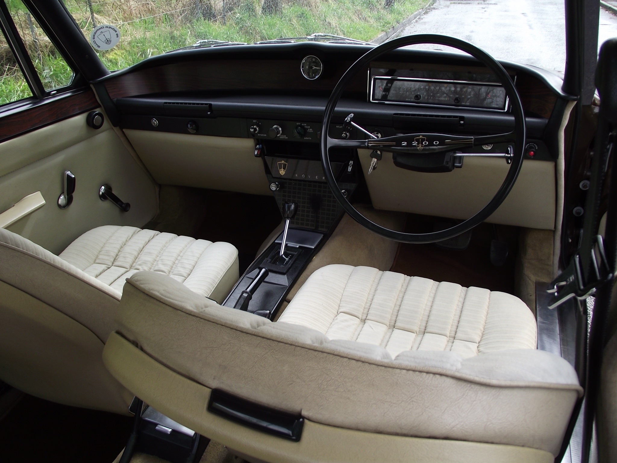 Lot 44 - 1974 Rover P6 2200 SC