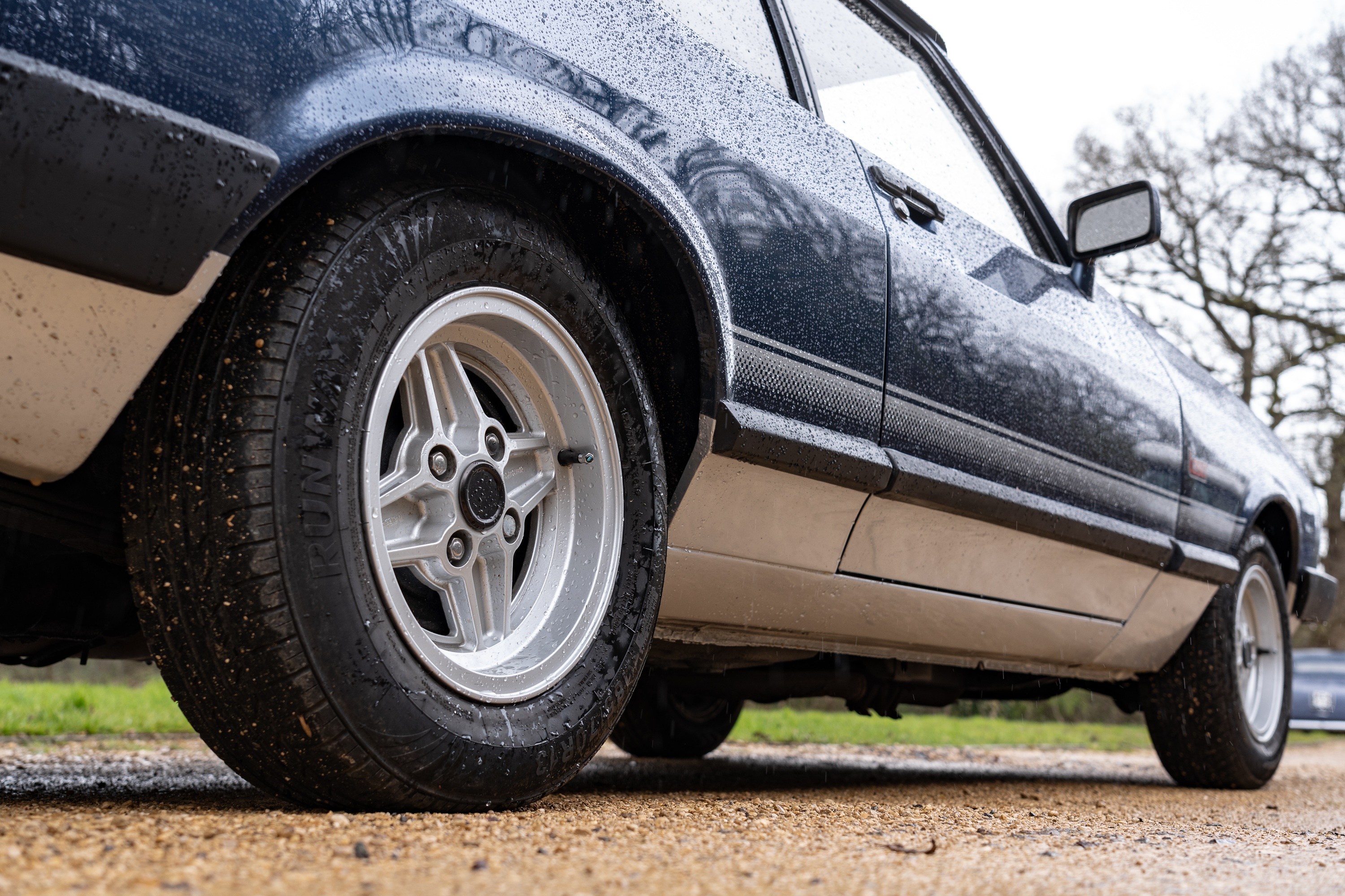 Lot 12 - 1985 Ford Capri Laser 2.0 Litre