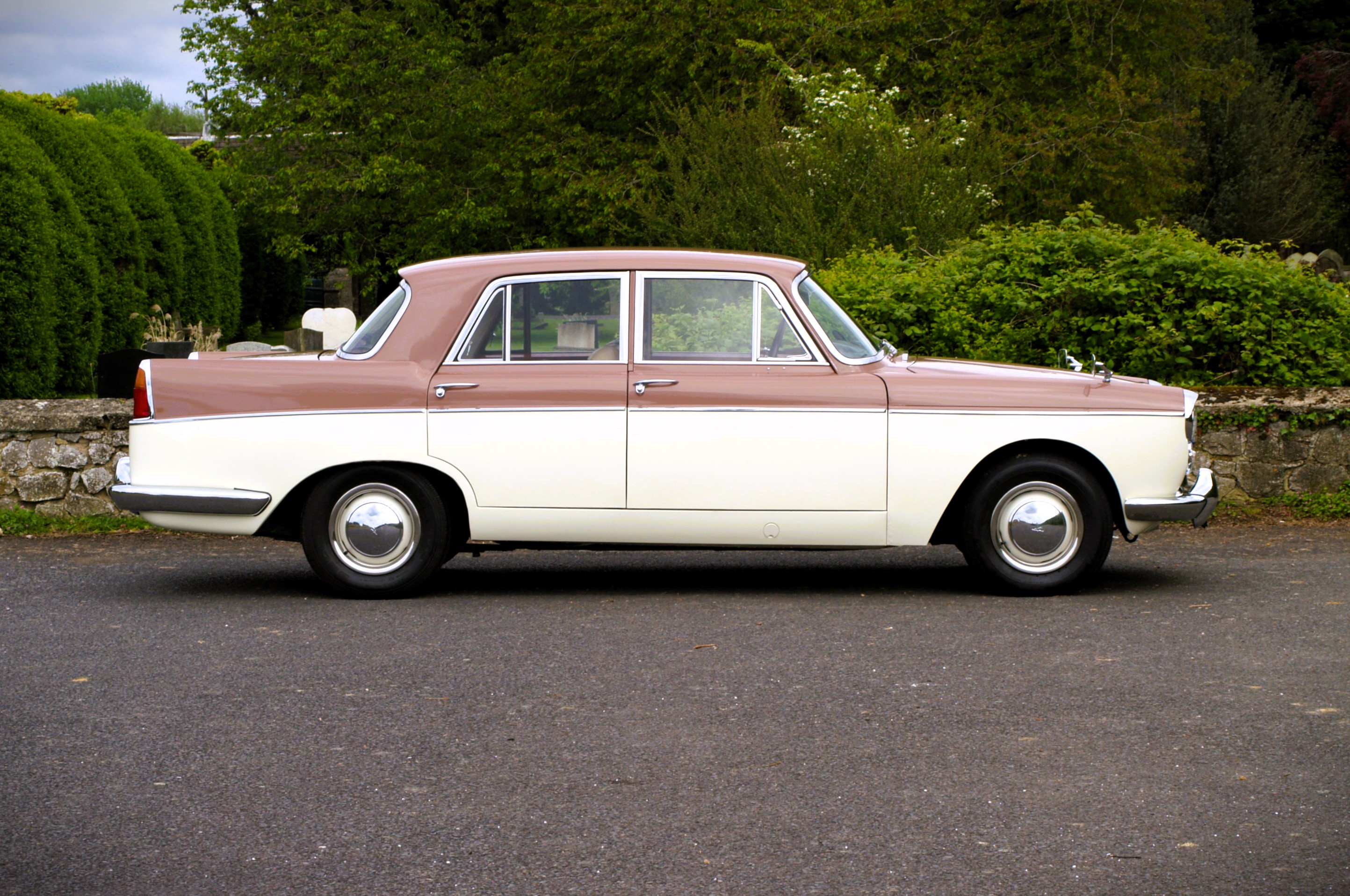 Lot 32 - 1967 Austin A110 Westminster Deluxe