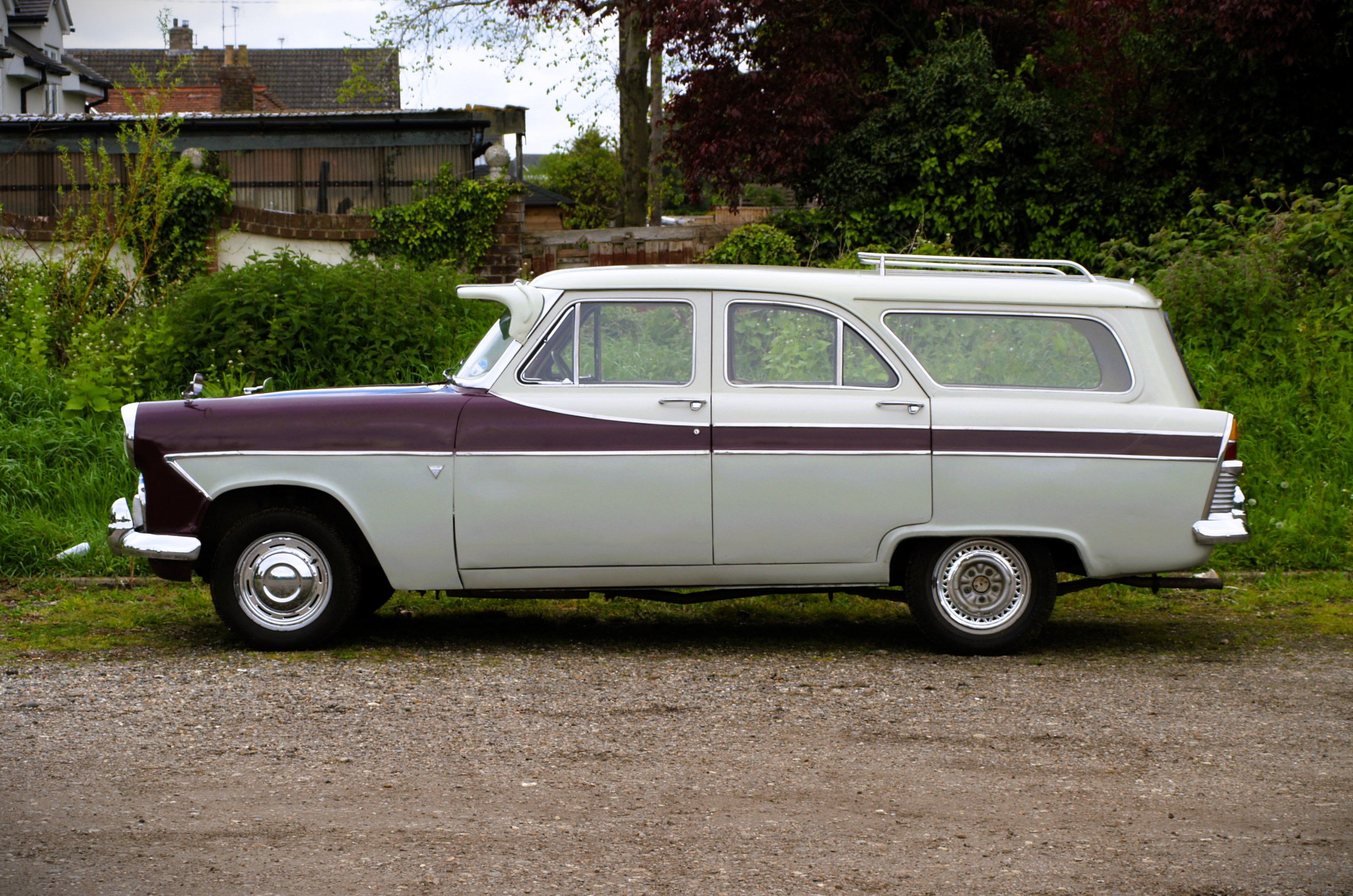 Lot 18 - 1961 Ford Zodiac MkII Farnham Estate