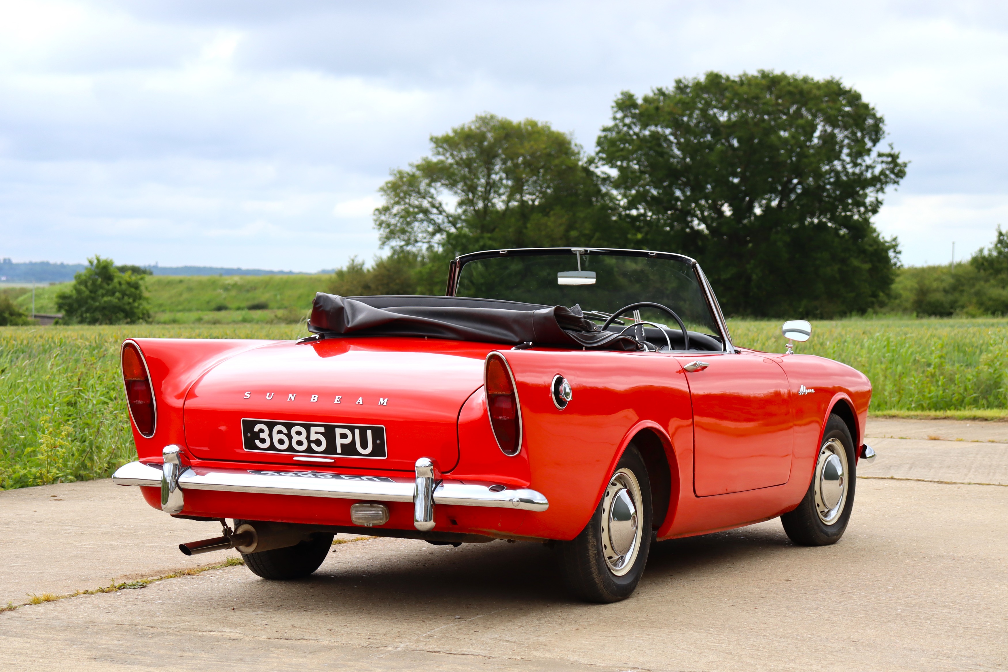Lot 9 - 1960 Sunbeam Alpine Series II