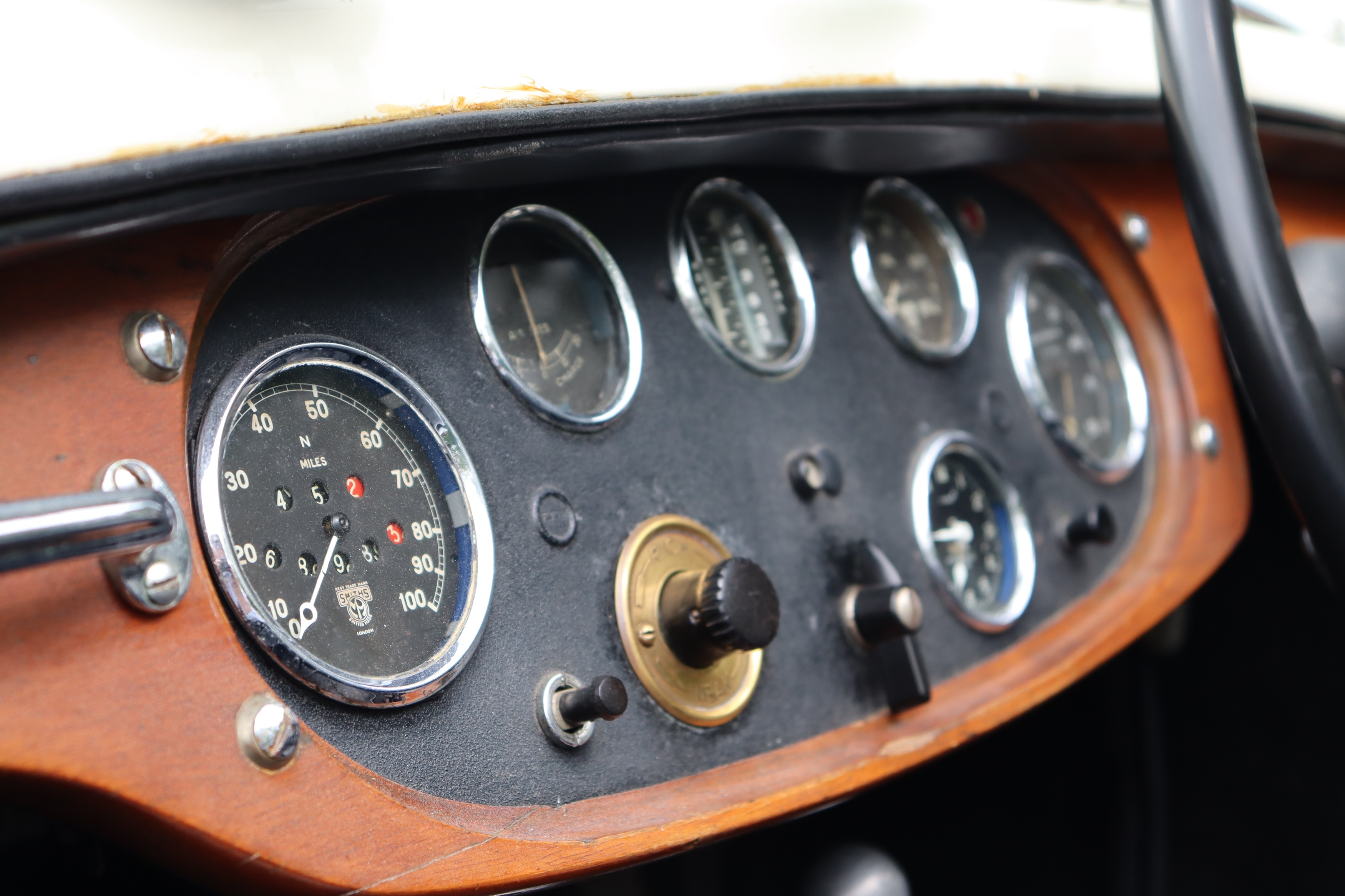 Lot 21 - 1932 Alvis Speed 20 SA Vanden Plas Tourer