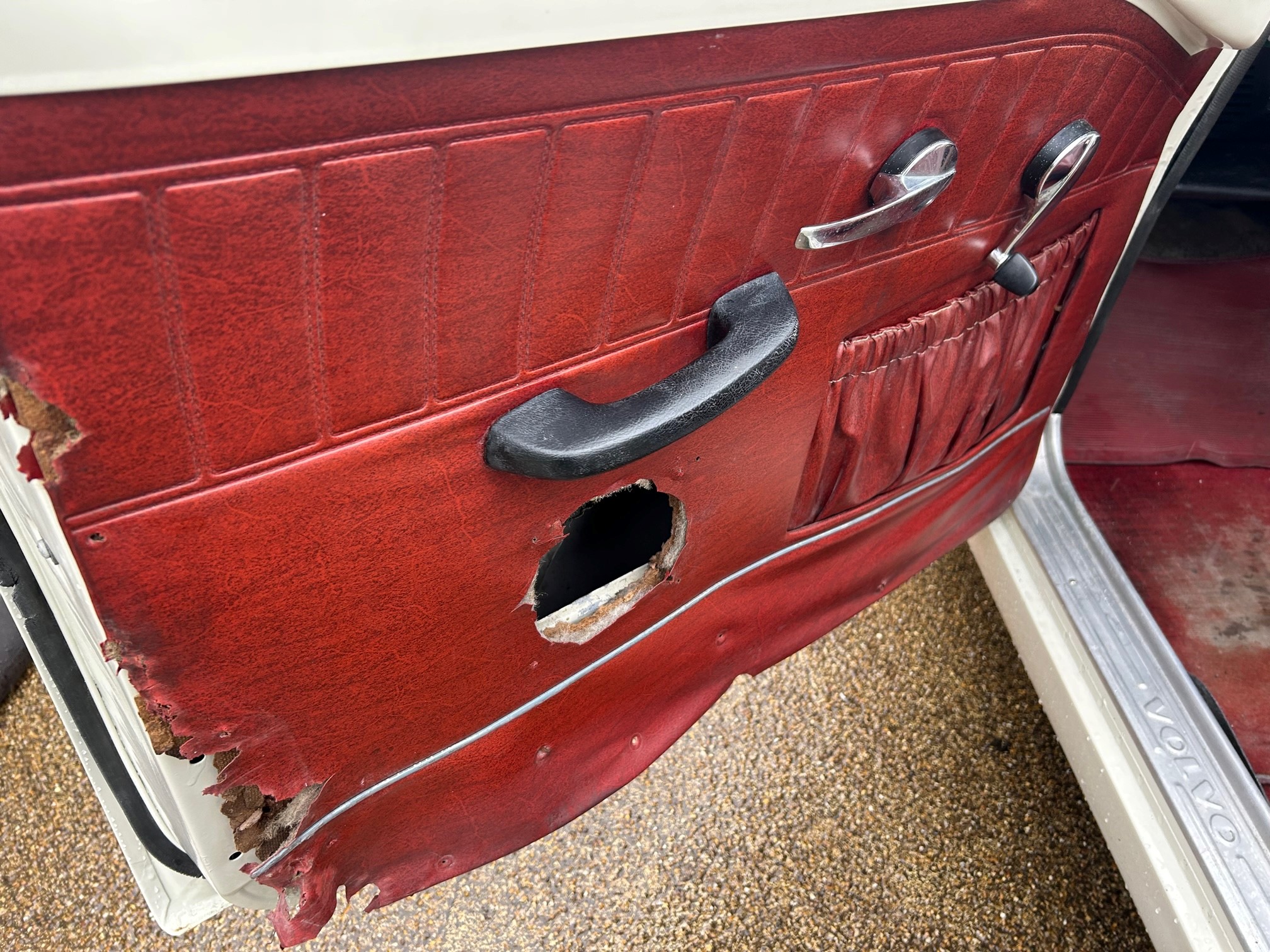 Lot 48 - 1966 Volvo 121 Saloon