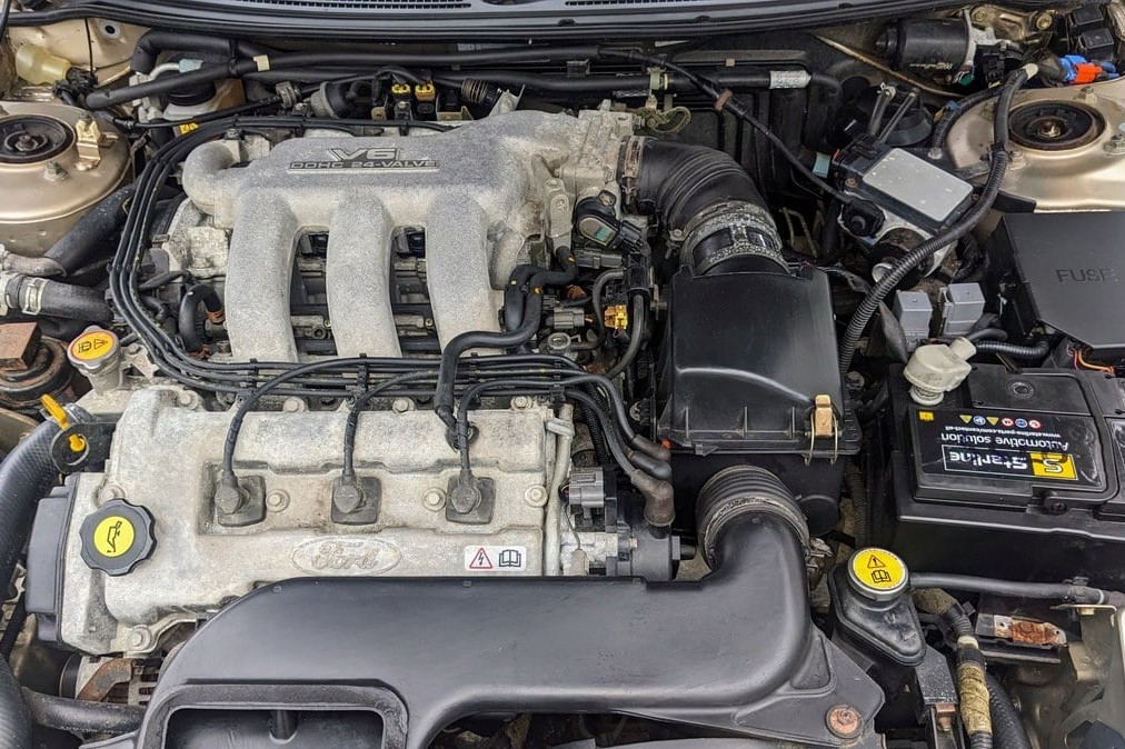 Lot 42 - 1997 Ford Probe 2.5 V6