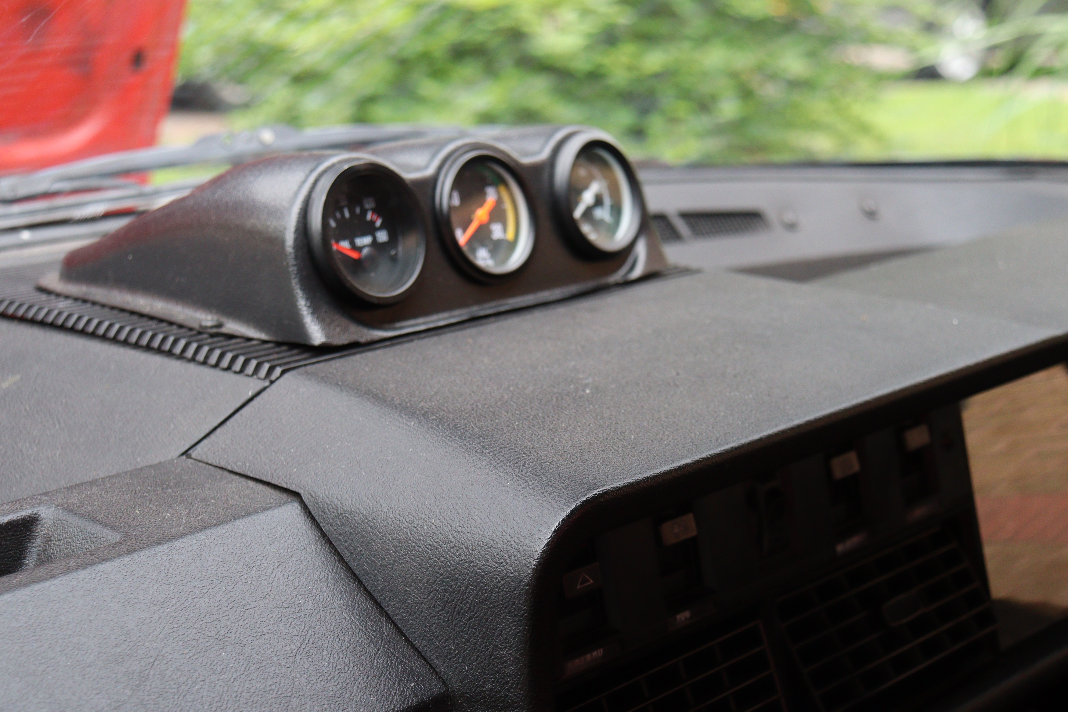 Lot 32 - 1977 Triumph TR7 V8