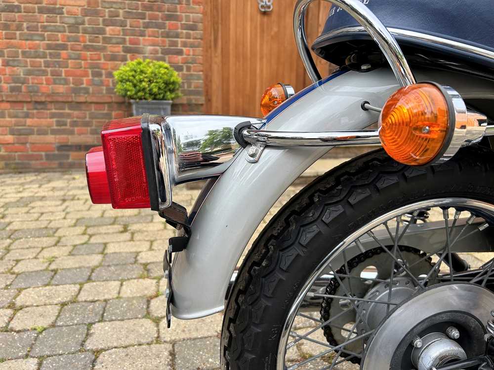 Lot 194 - 1977 Triumph T140V Silver Jubilee