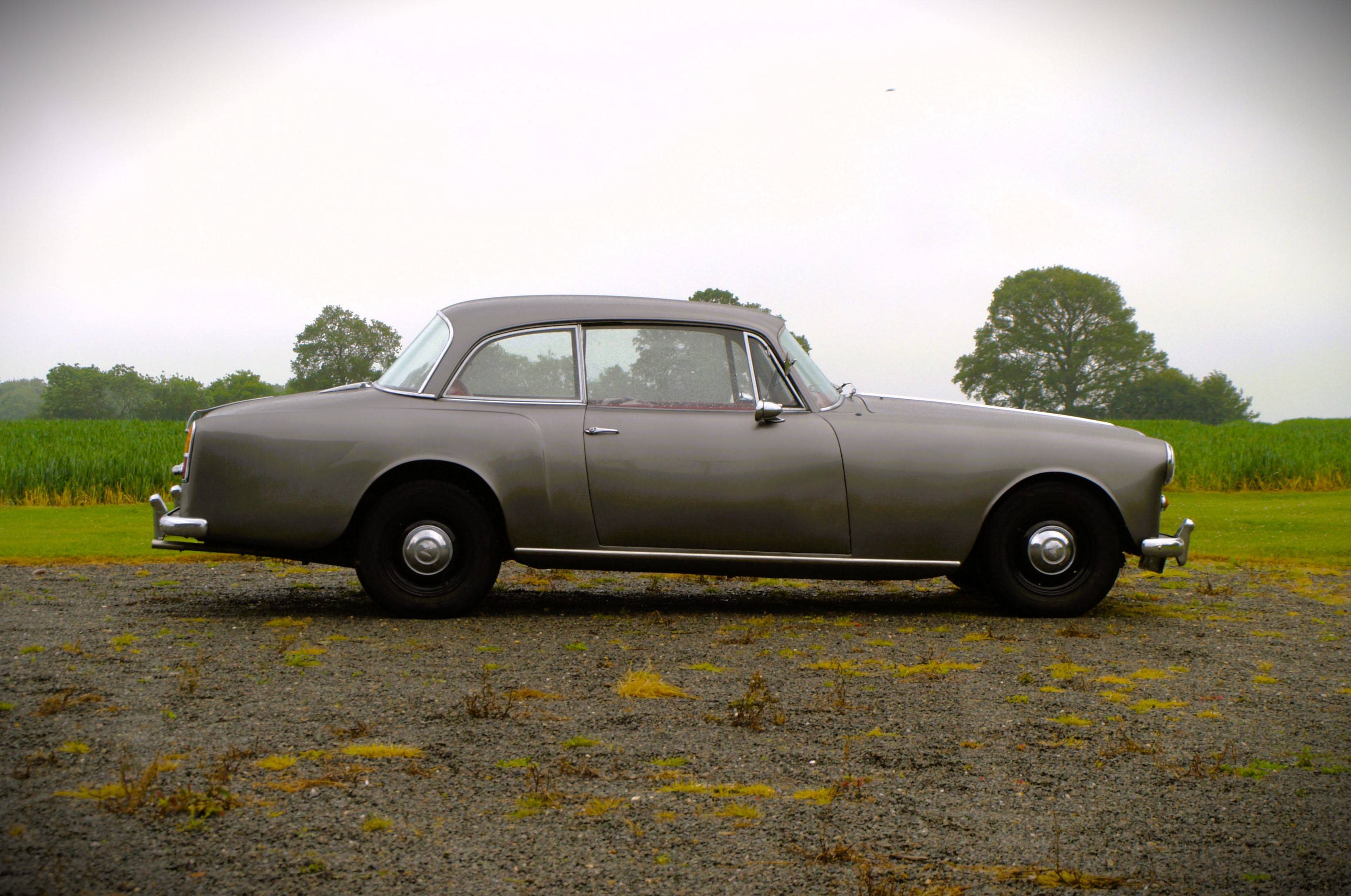 Lot 79 - 1959 Alvis TD21 Saloon