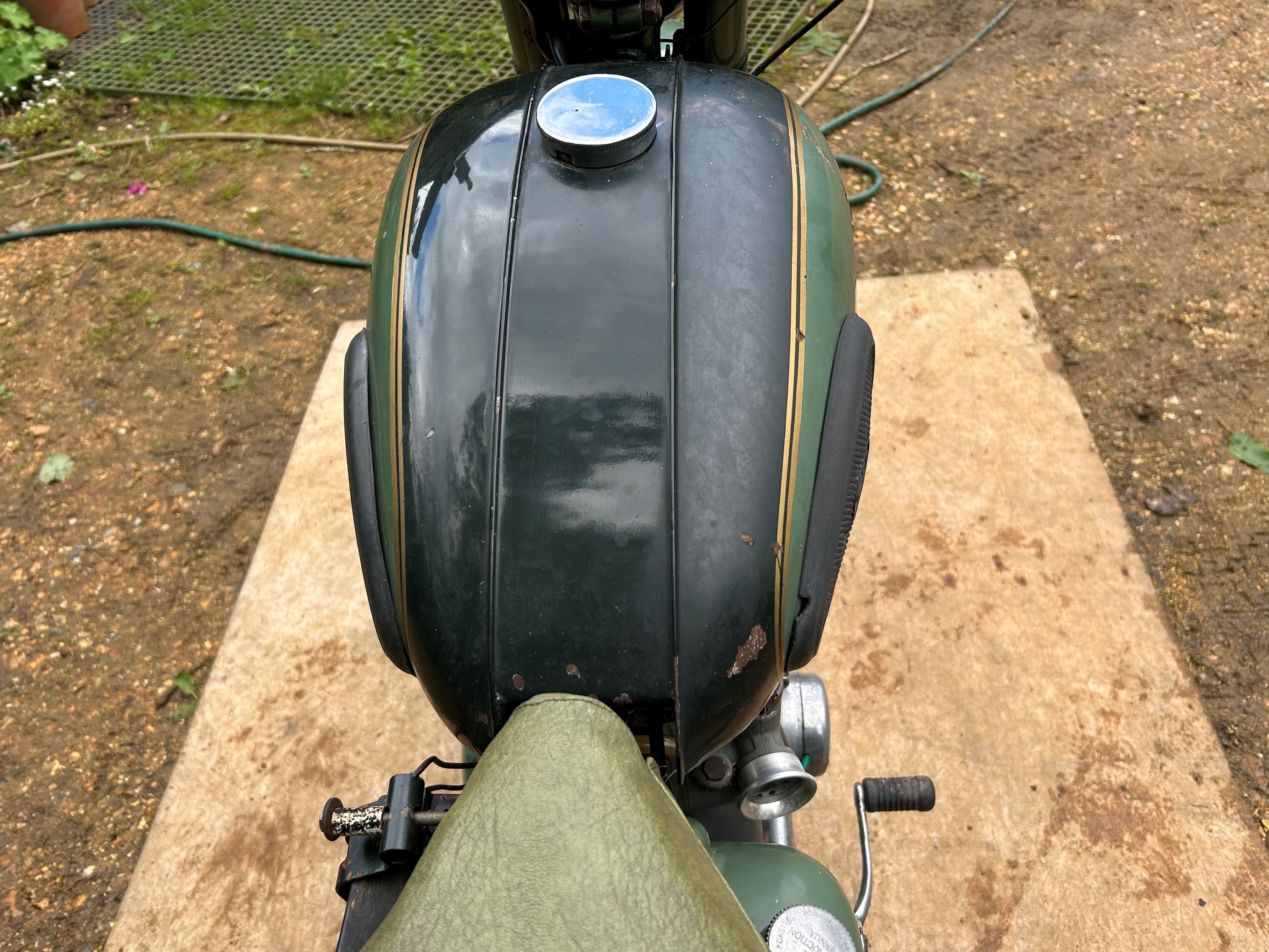 Lot 275 - 1953 BSA C10L