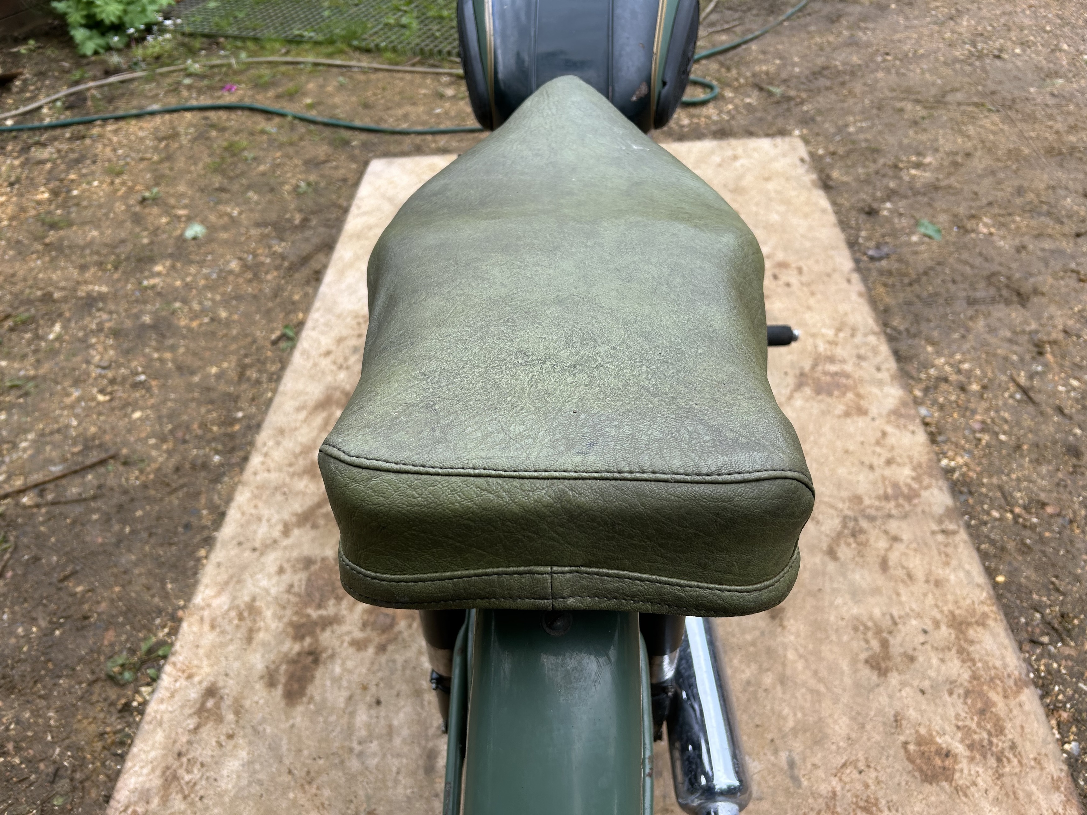 Lot 275 - 1953 BSA C10L