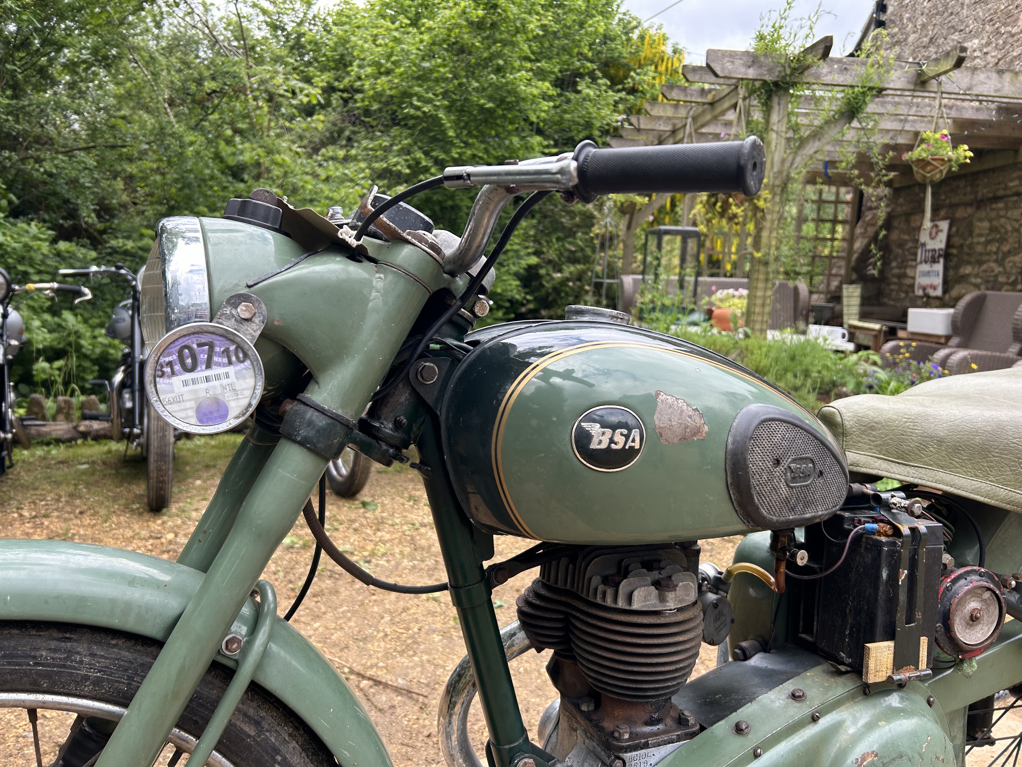 Lot 275 - 1953 BSA C10L