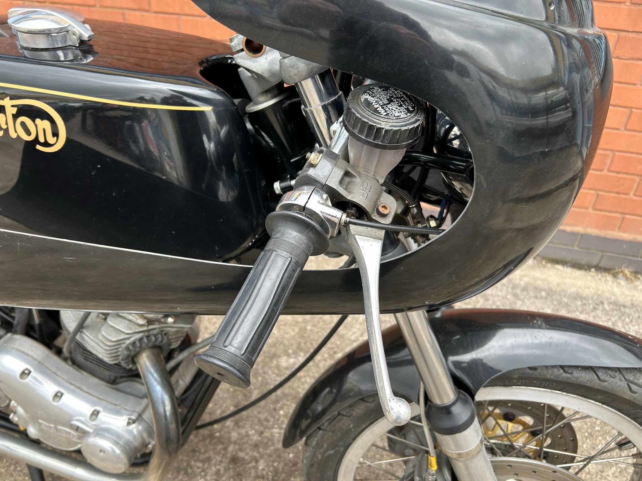 Lot 174 - 1971 Norton Norvil Commando 920