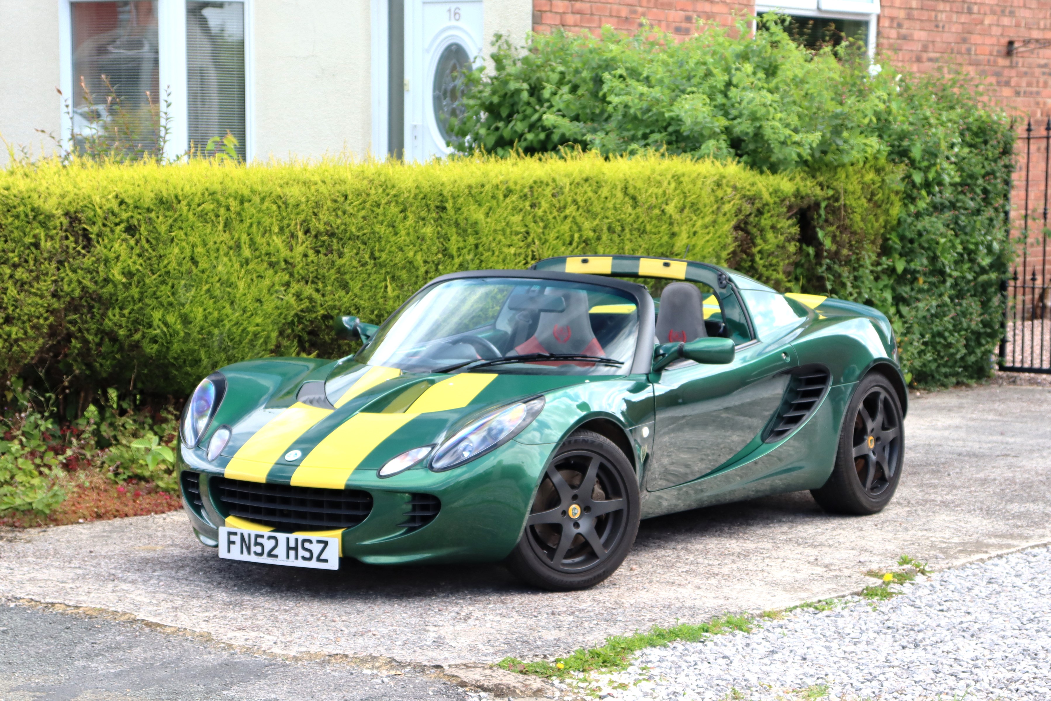 Lot 37 - 2002 Lotus Elise S2 Type 25