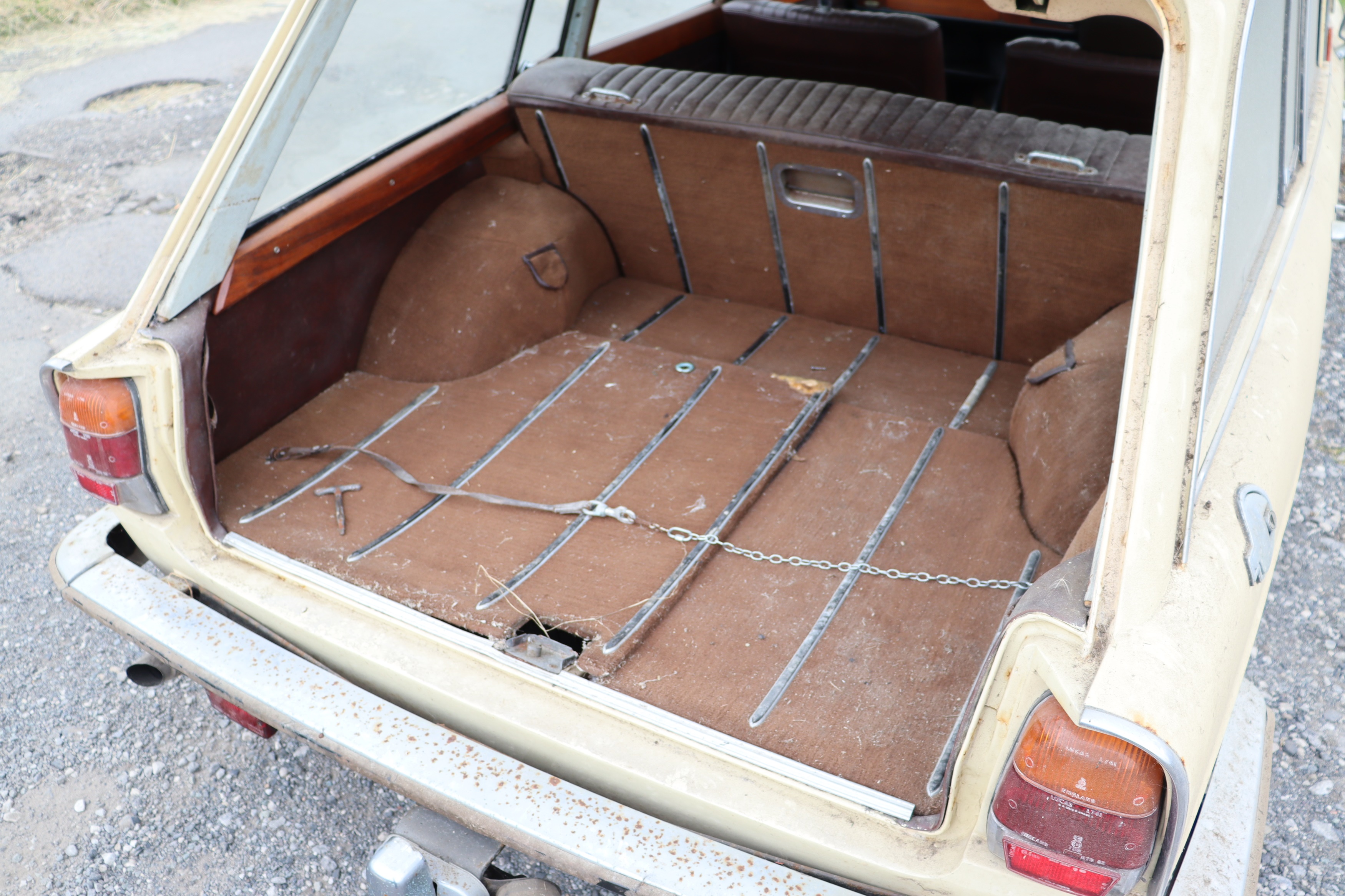 Lot 122 - 1975 Triumph 2000 Mk2 Estate