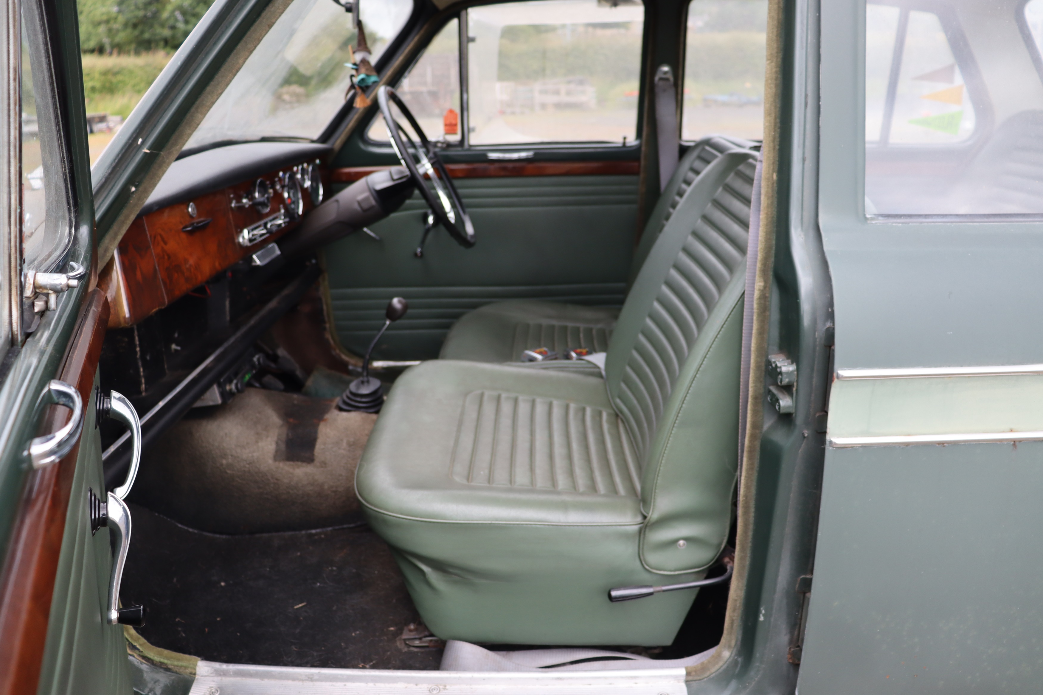 Lot 55 - 1966 Singer Gazelle VI Saloon