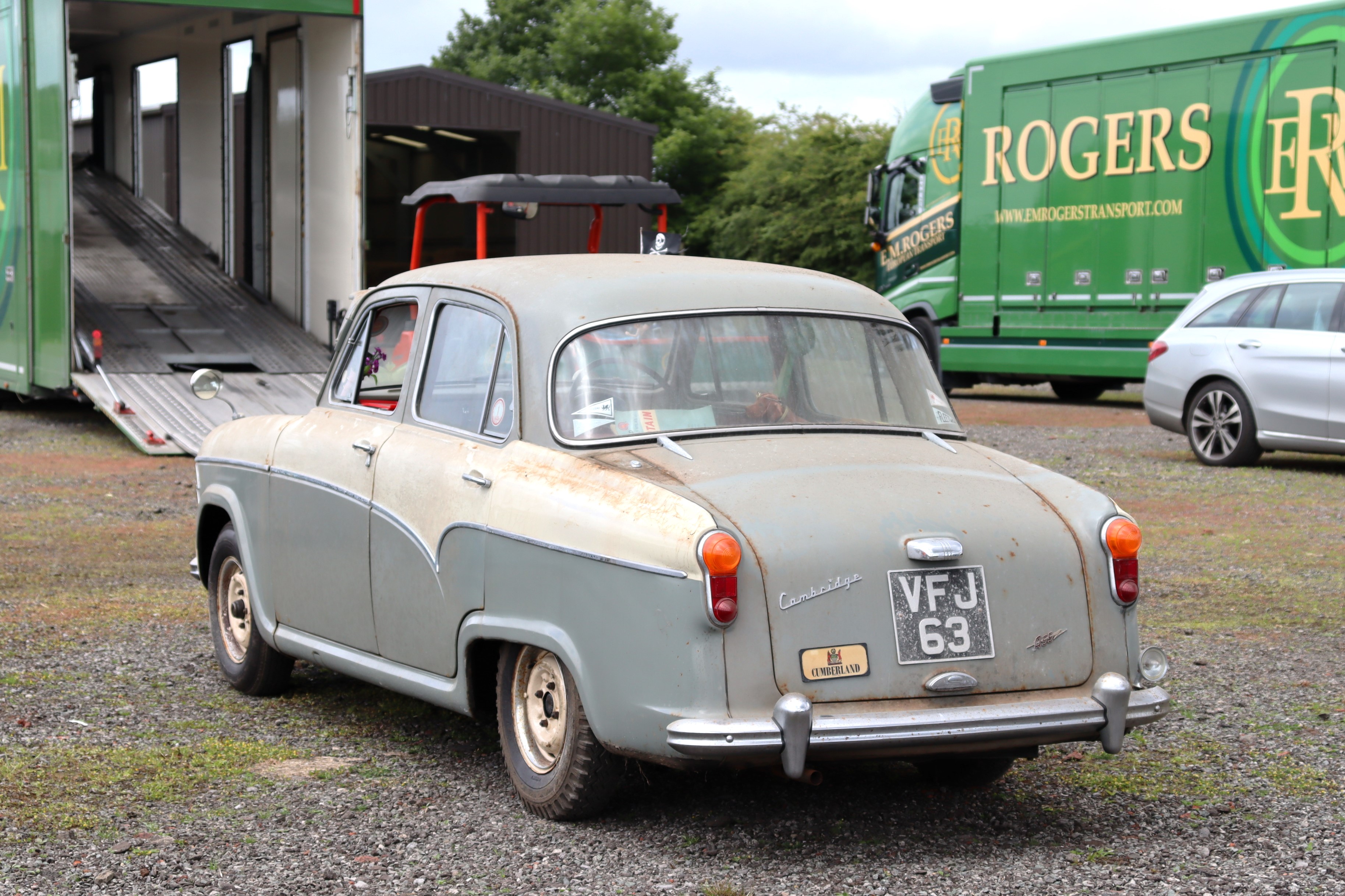 Lot 1 - 1957 Austin A55 Cambridge Saloon