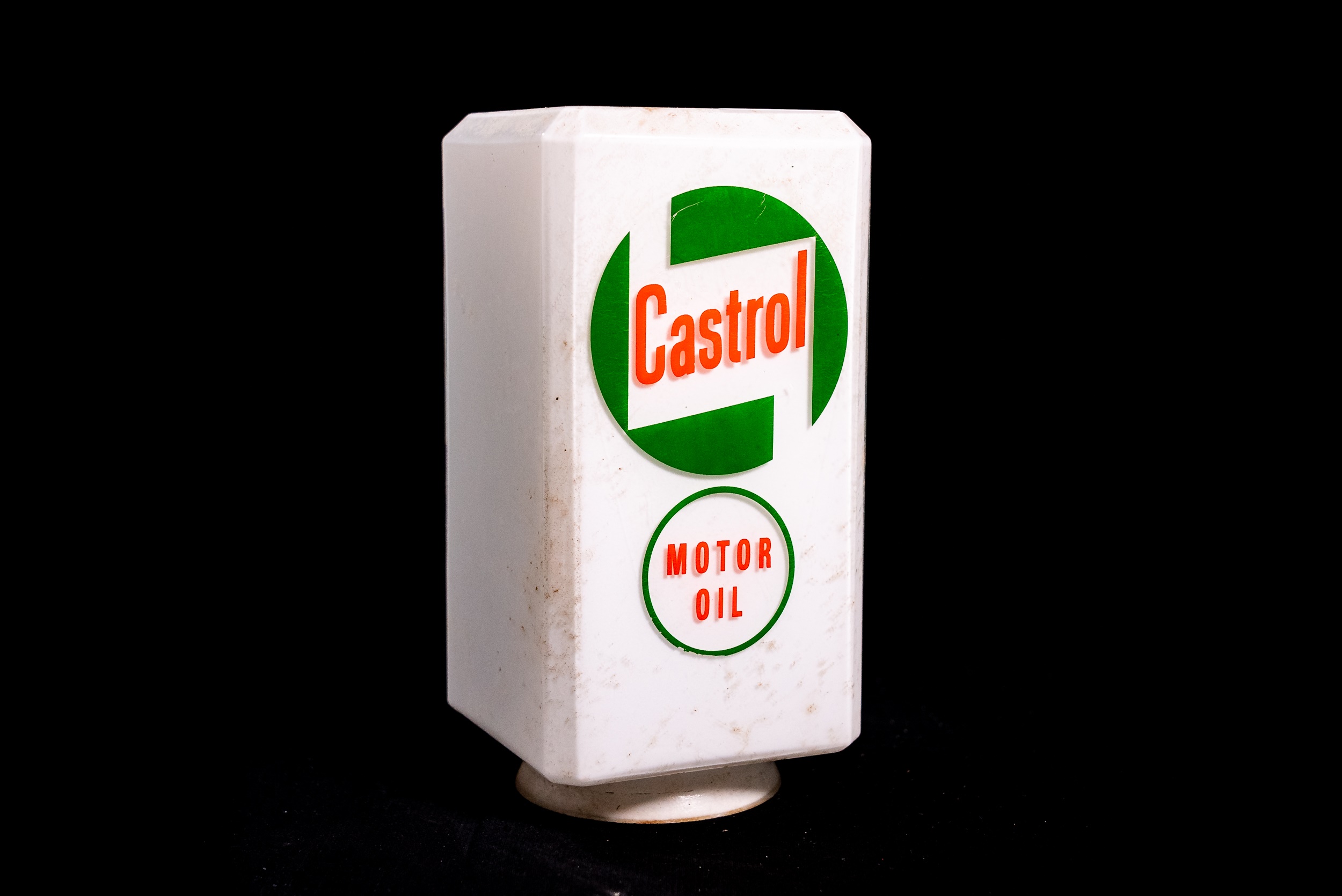Lot 93 - Castrol Glass Oil Globe