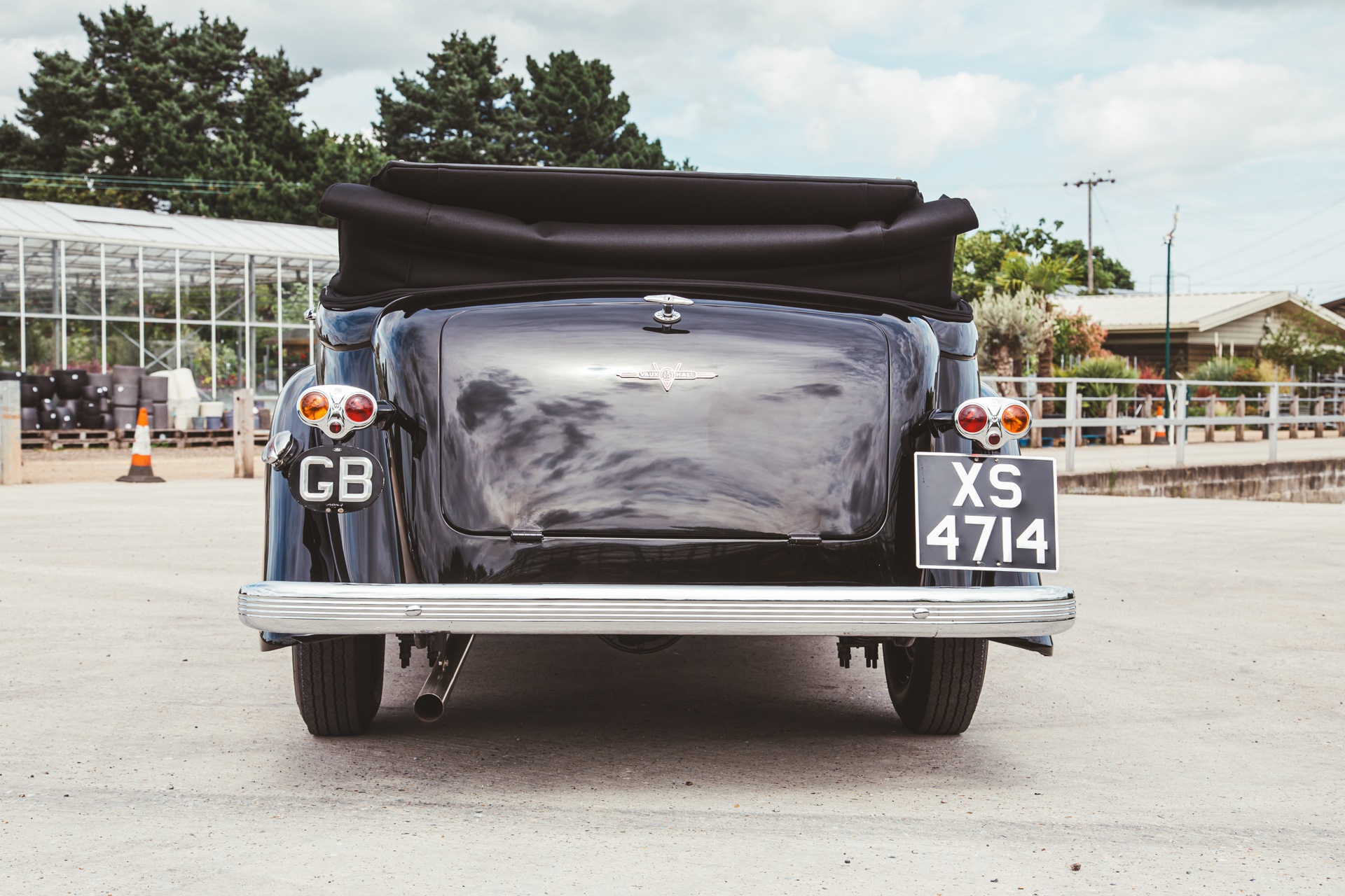 Lot 57 - 1938 Vauxhall GY 25 Wingham Cabriolet