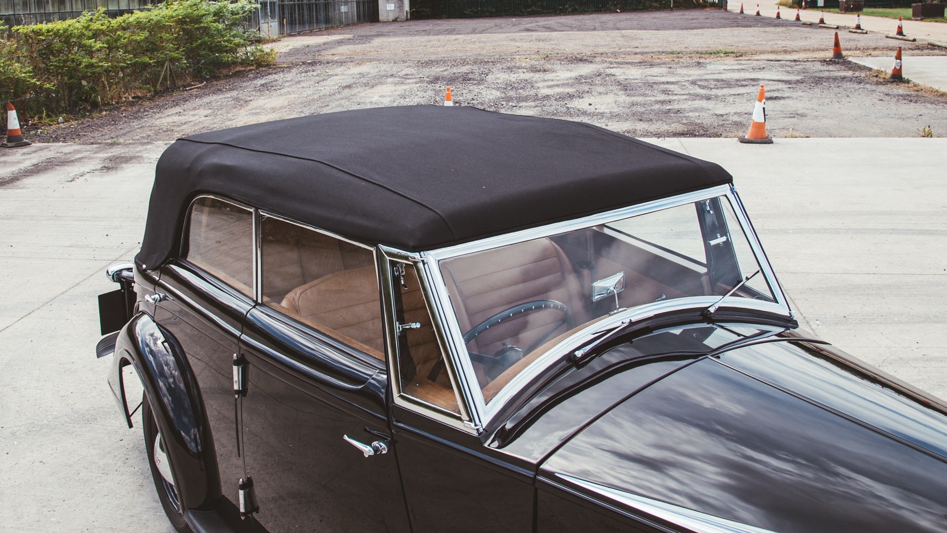Lot 57 - 1938 Vauxhall GY 25 Wingham Cabriolet