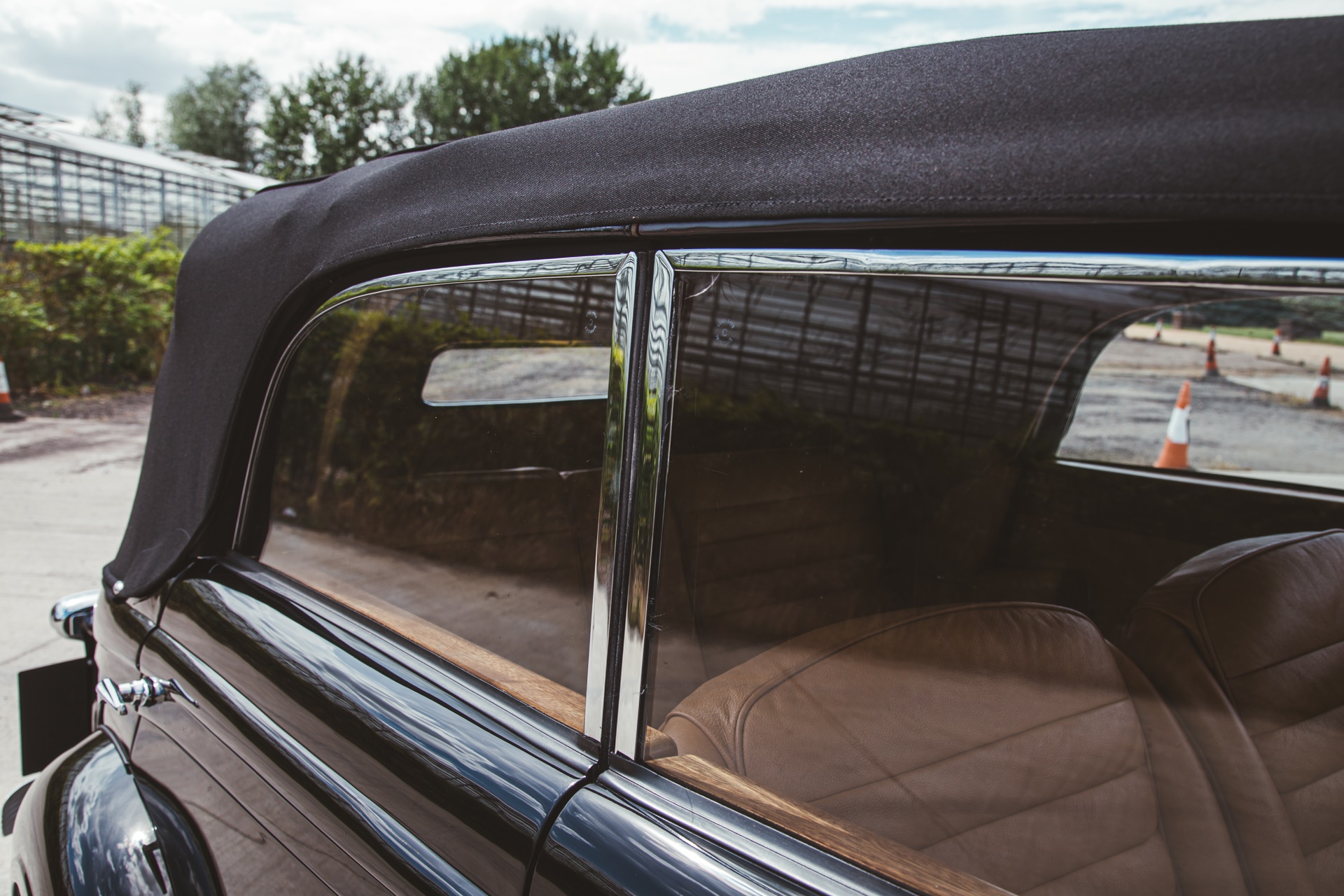 Lot 57 - 1938 Vauxhall GY 25 Wingham Cabriolet