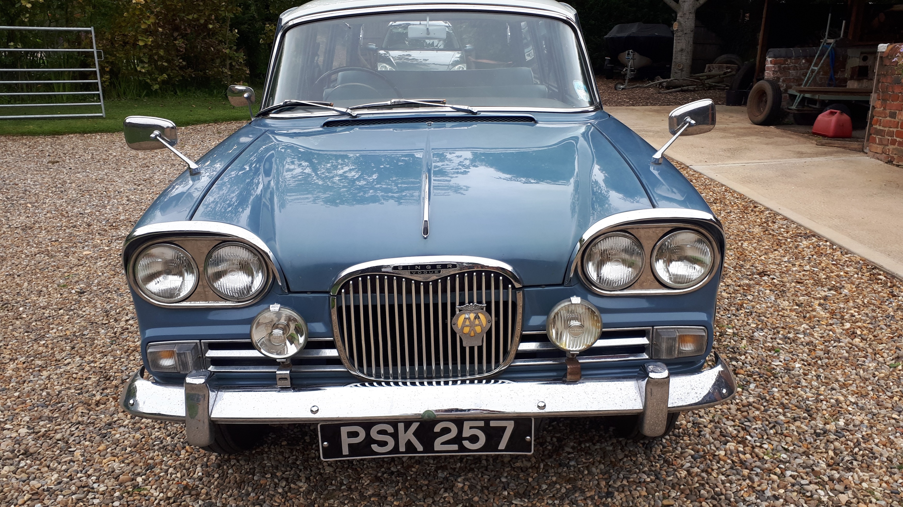 Lot 157 - 1962 Singer Vogue Series I Estate