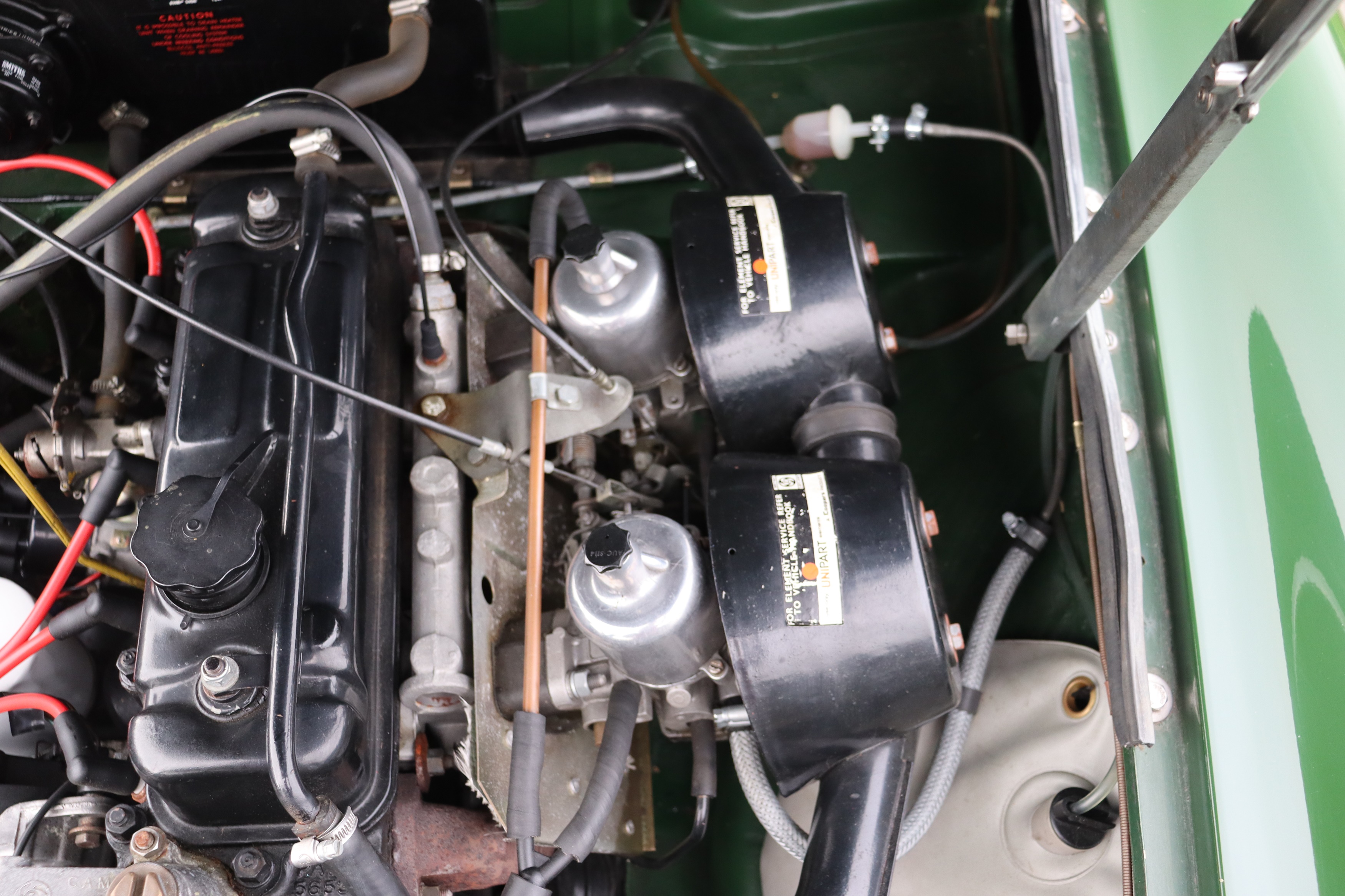 Lot 131 - 1977 MG B Roadster