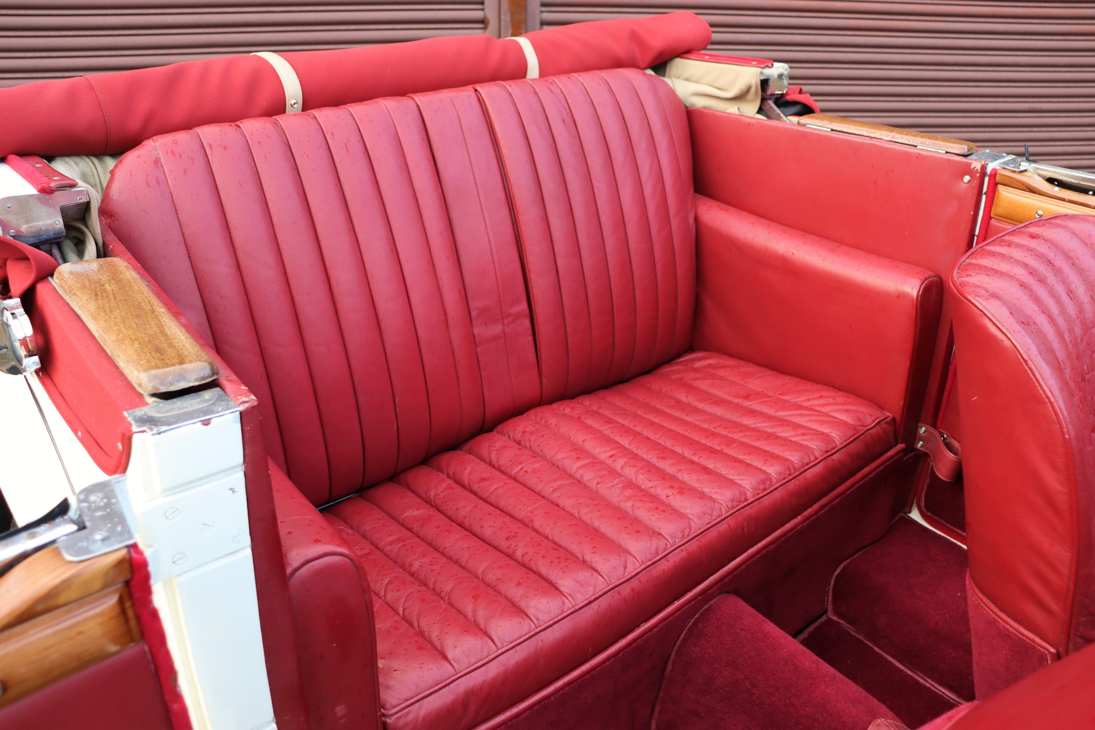 Lot 79 - 1939 Rover 14hp Tickford Three-Position
