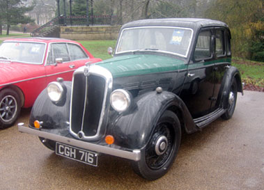 Lot 100 - 1935 Morris Ten Saloon