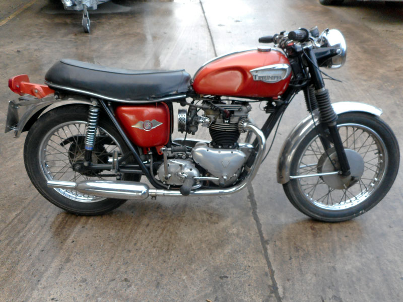 Lot 116 - 1961 Triumph T110 Tiger