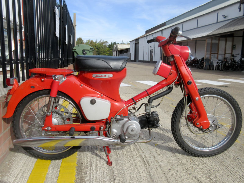 Lot 114 - 1962 Honda CT105 55
