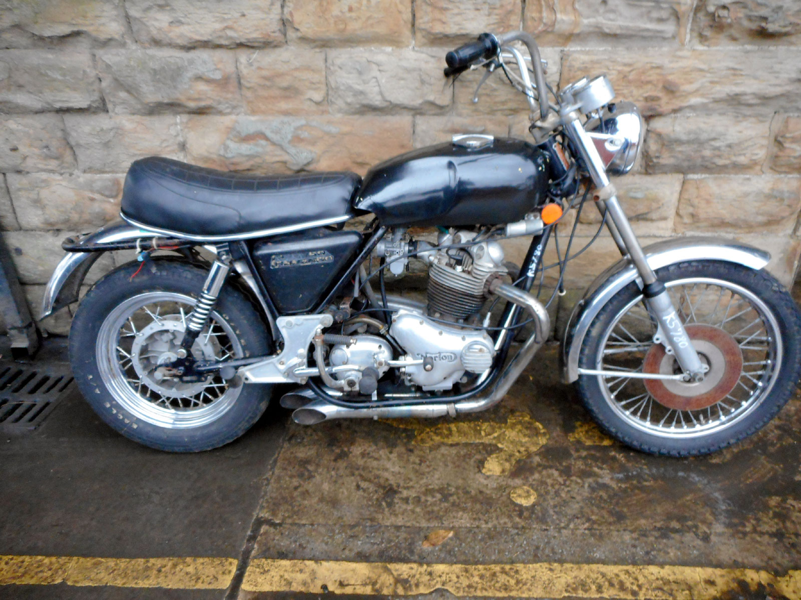 Lot 6 - 1972 Norton Commando 750