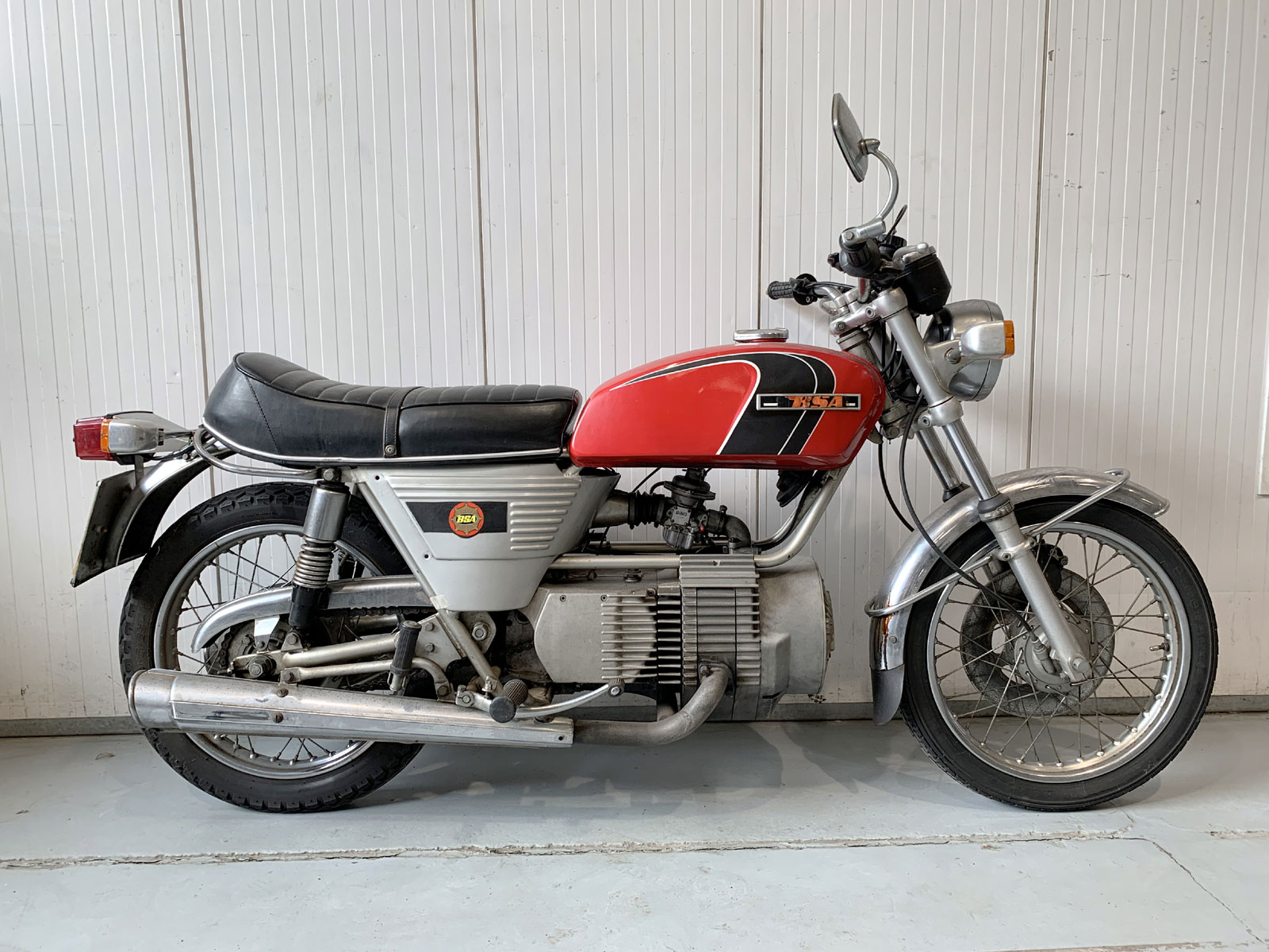 Lot 201 - 1979 Hercules W2000