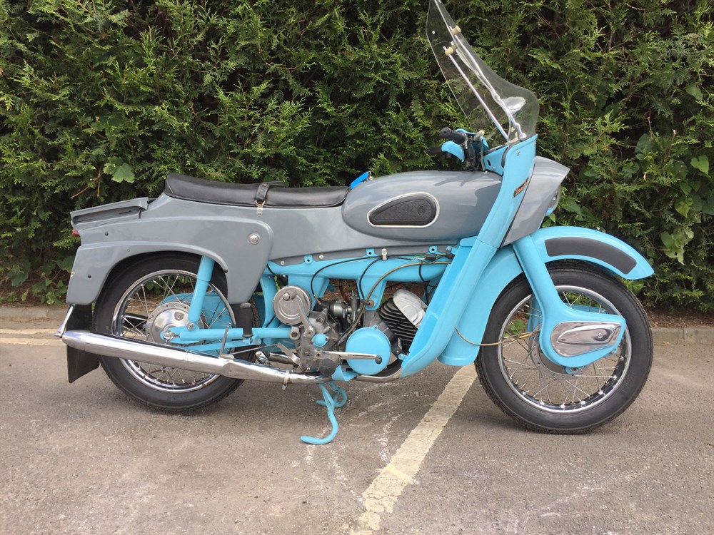 Lot 149 - 1960 Ariel Leader