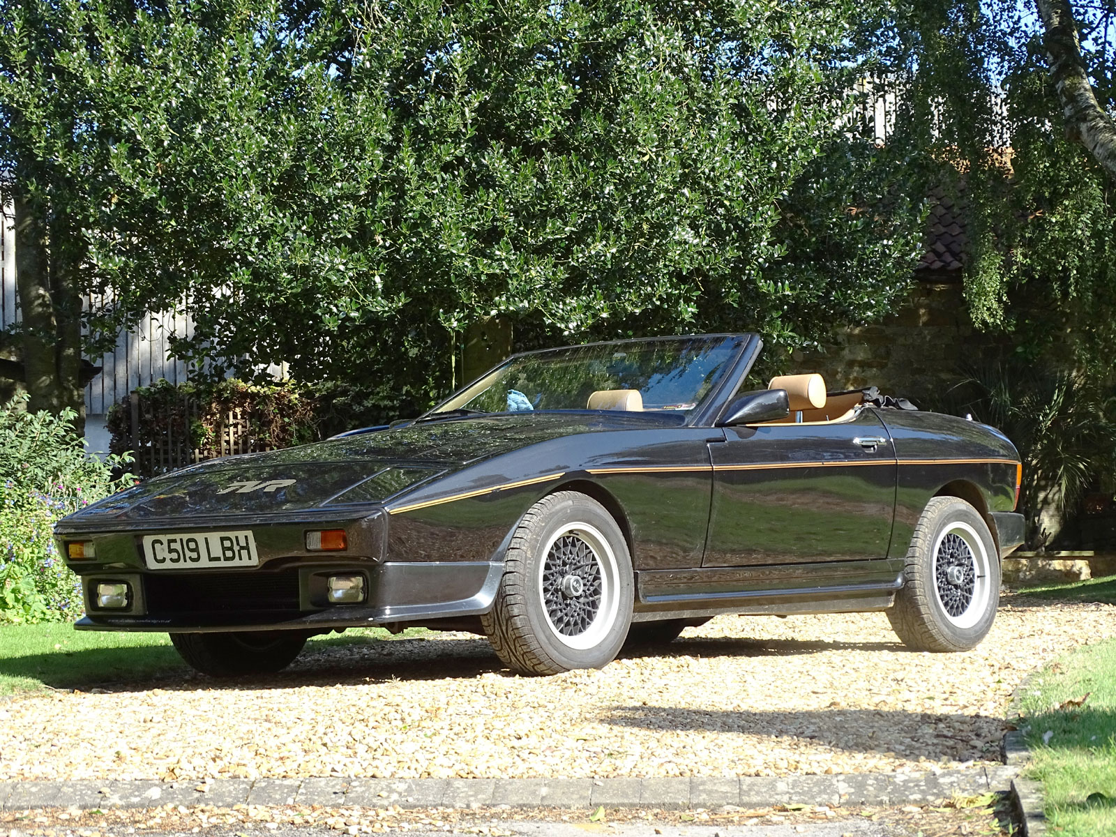 Lot 43 - 1986 TVR 350i Convertible