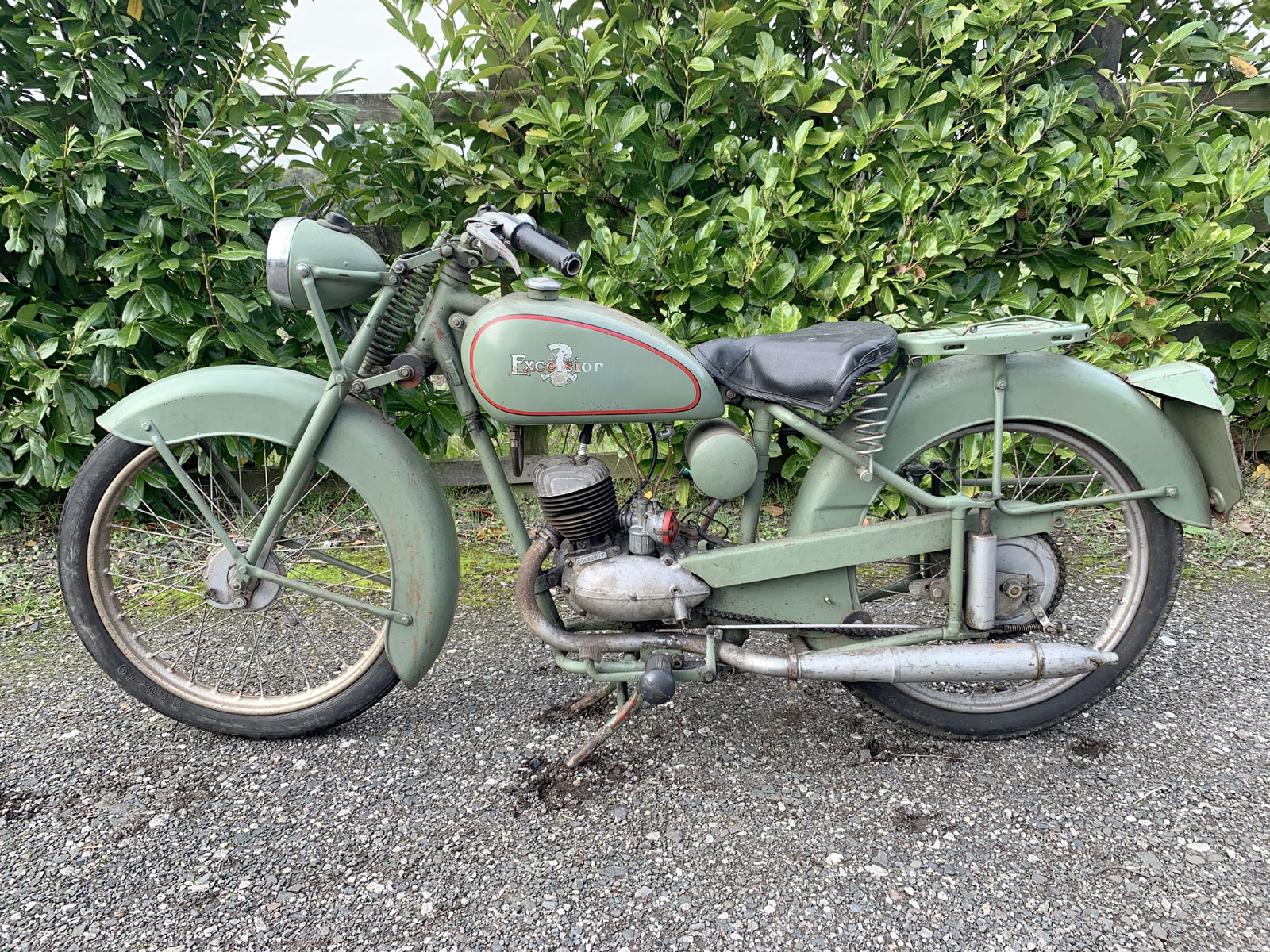 Lot 148 - 1957 Excelsior Consort