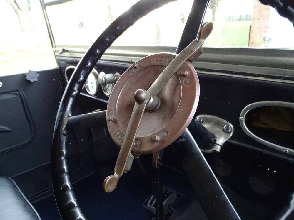 Lot 71 - 1925 Austin 12/4 Heavy Van