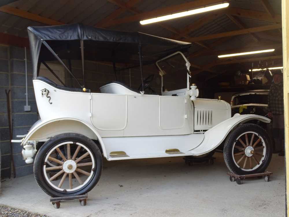 Lot 56 - 1921 Ford Model T Tourer