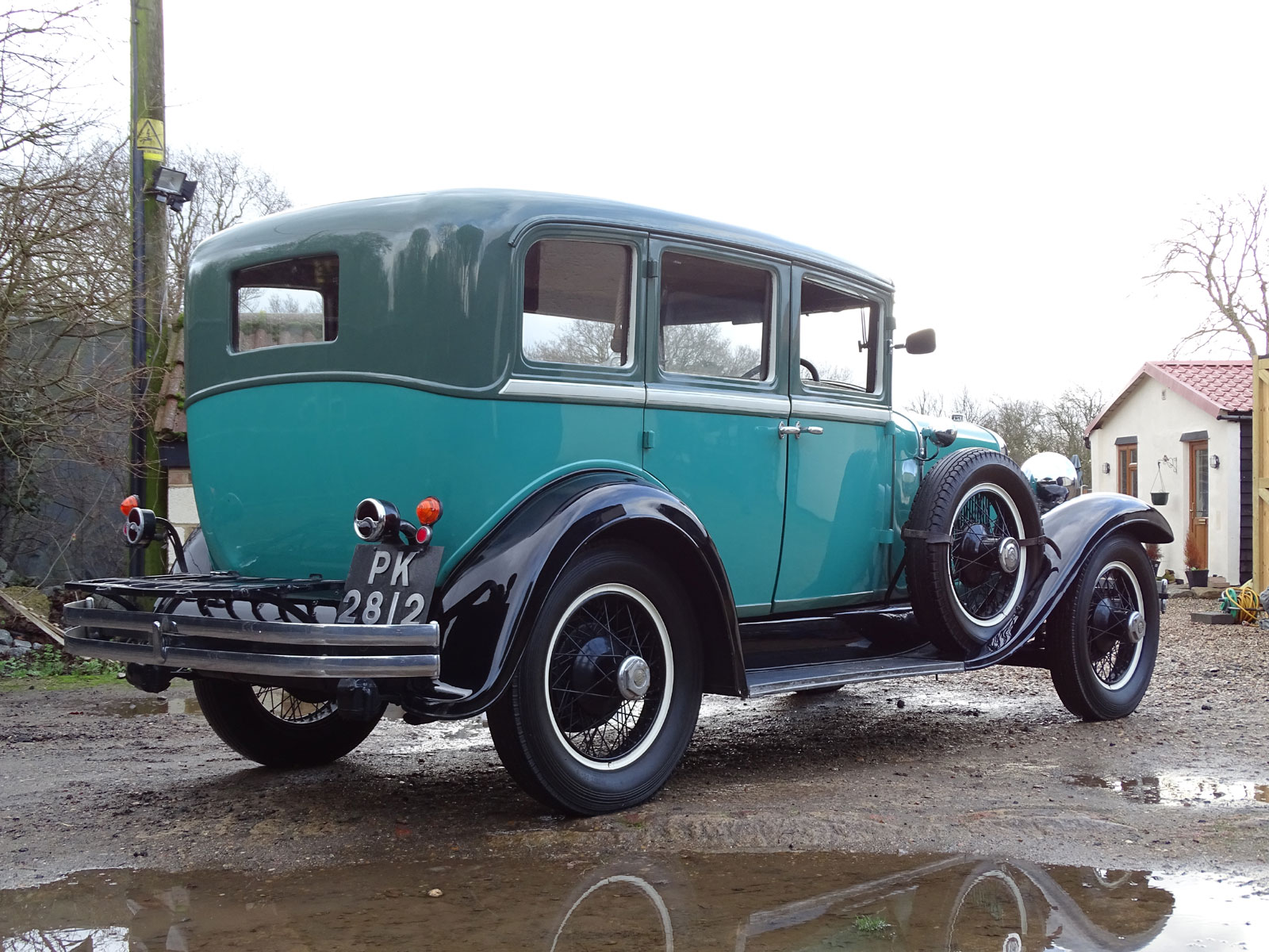 Lot 26 - 1928 Marmon Model 68 Sedan