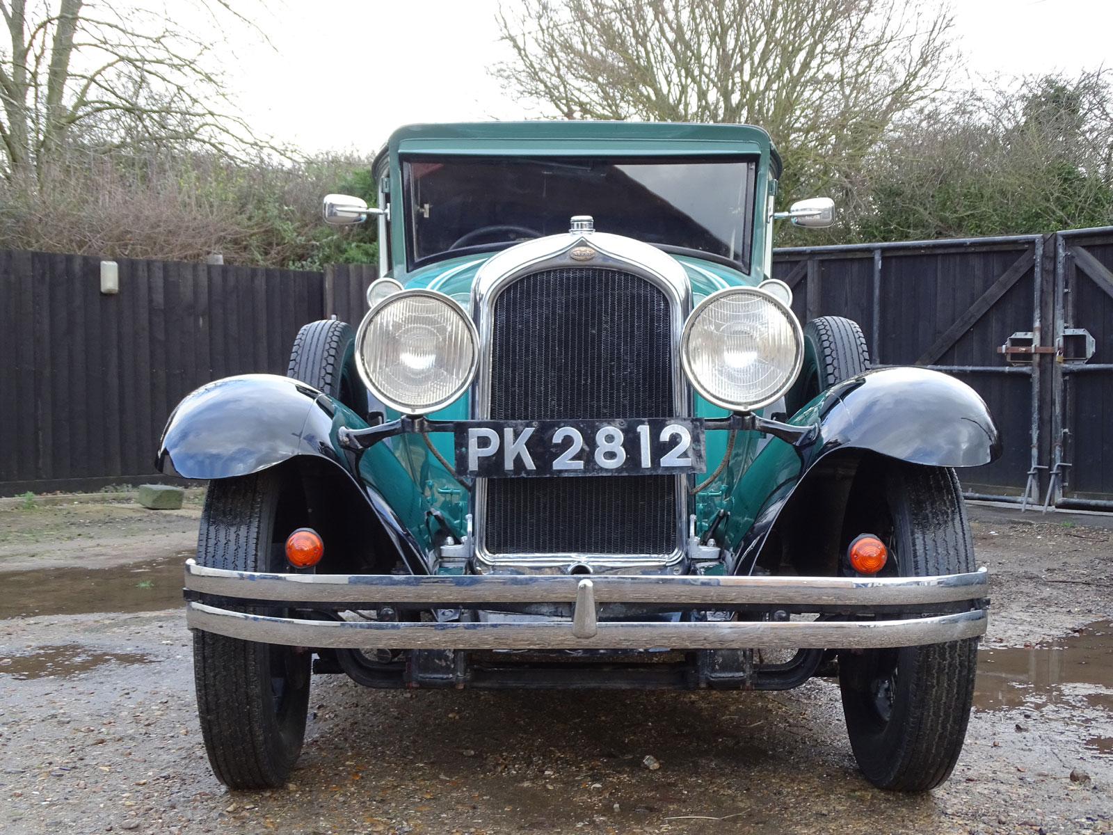 Lot 26 - 1928 Marmon Model 68 Sedan