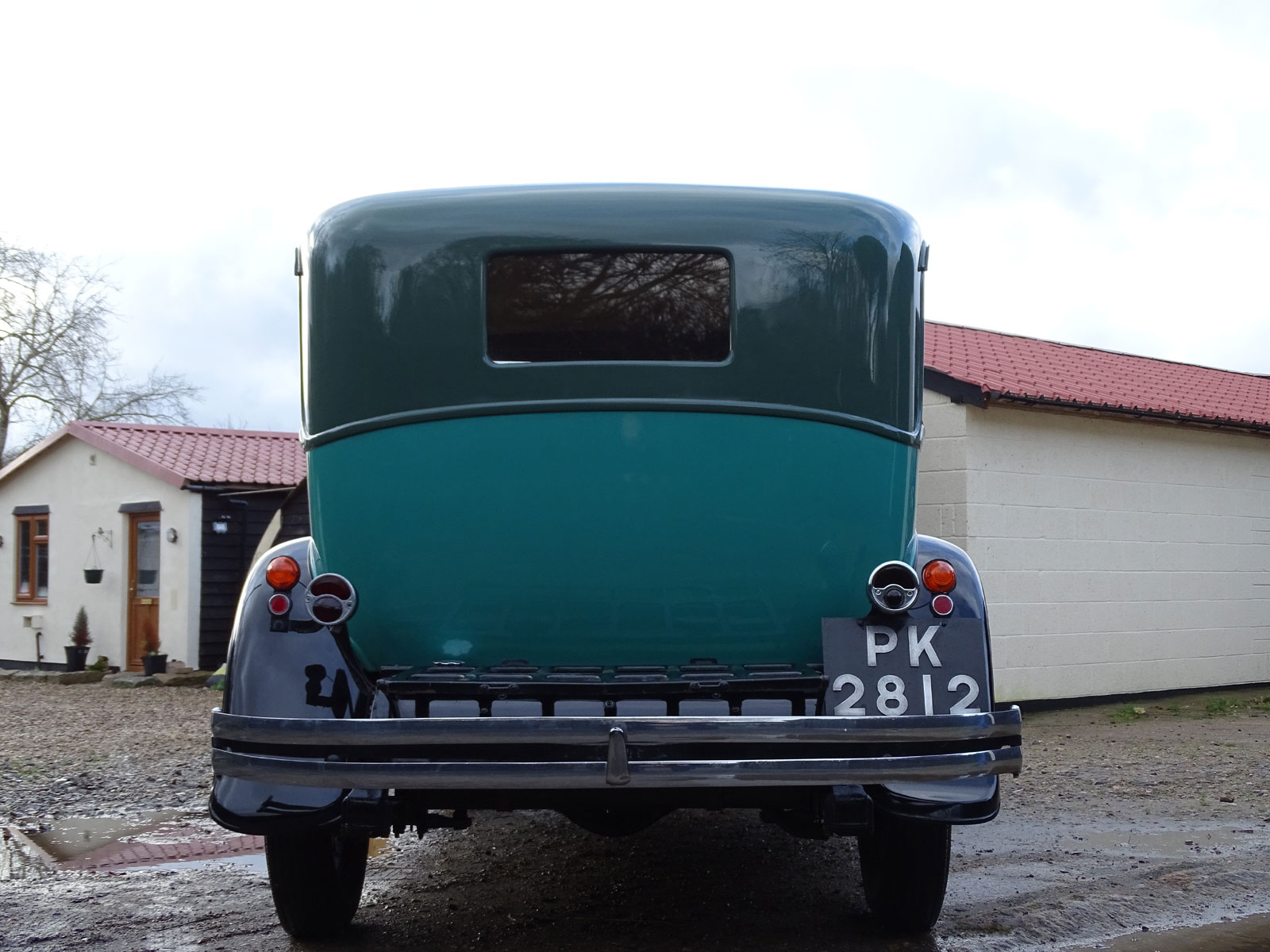 Lot 26 - 1928 Marmon Model 68 Sedan