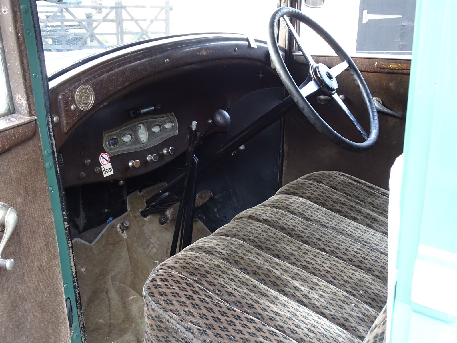 Lot 26 - 1928 Marmon Model 68 Sedan