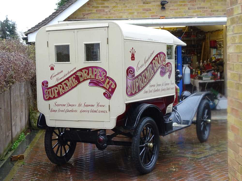 Lot 15 - 1915 Ford Model T Van