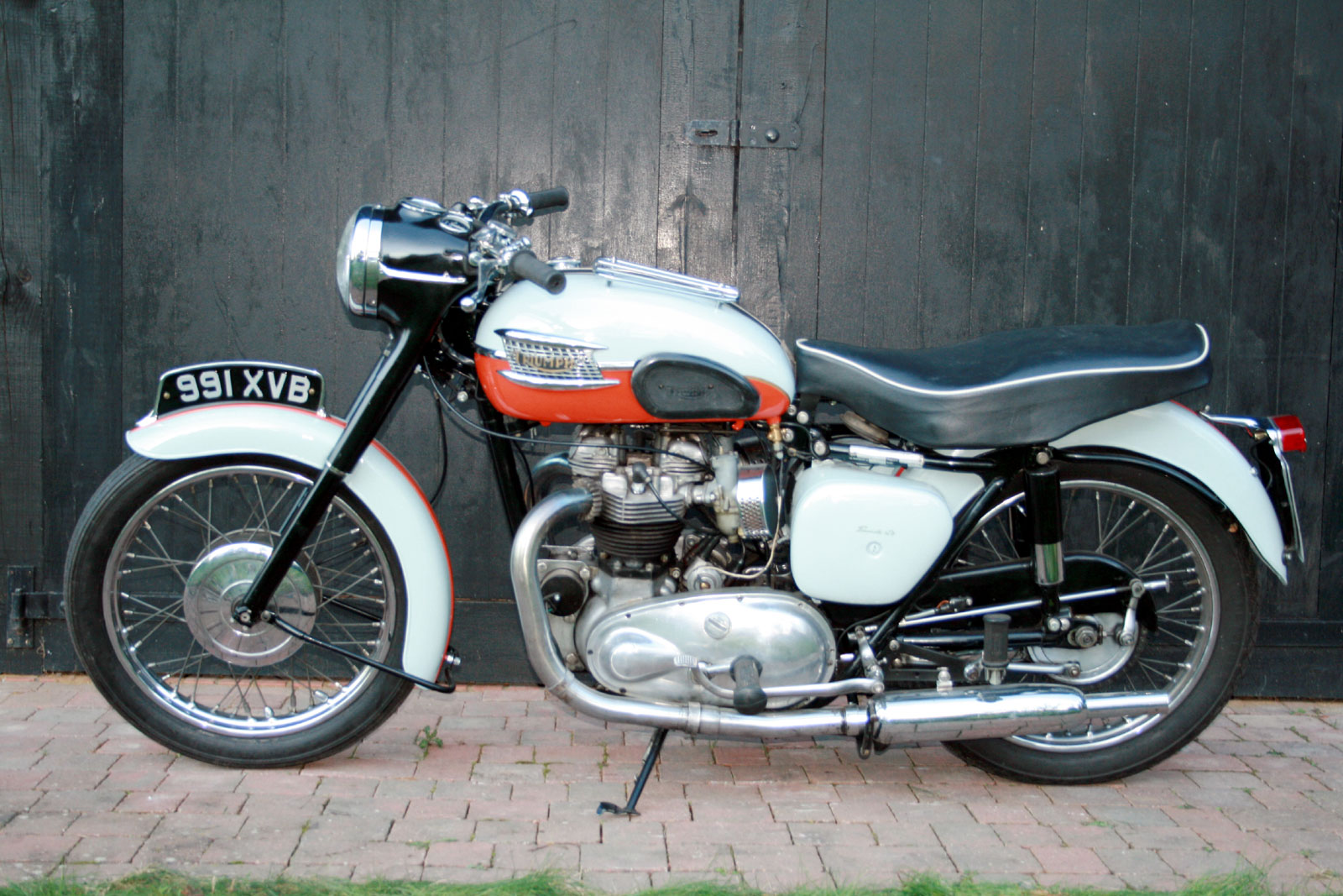 Lot 107 - 1958 Triumph T120 Bonneville