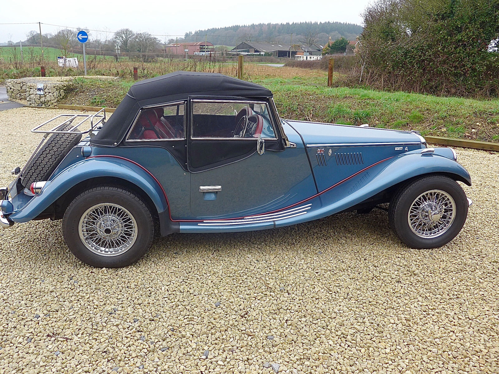 Lot 54 - 1985 Naylor TF 1700