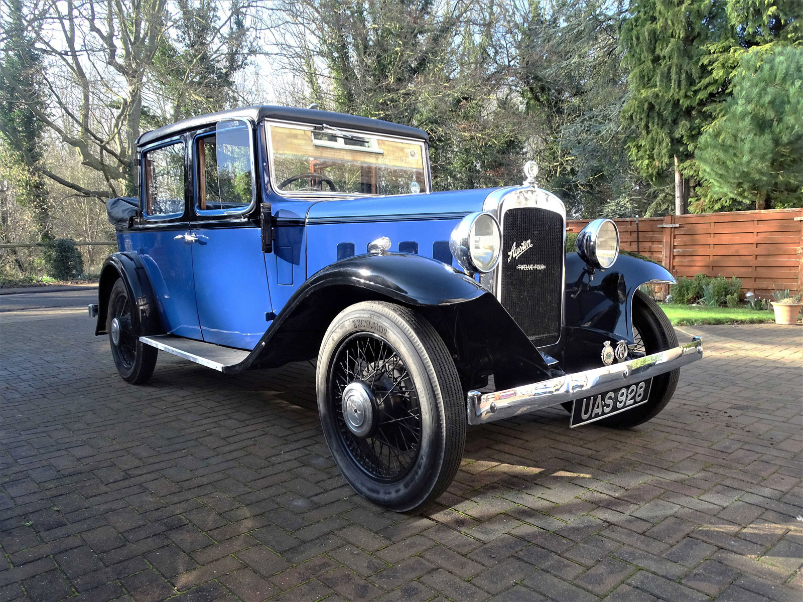 Lot 118 - 1934 Austin Heavy 12/4 Landaulette