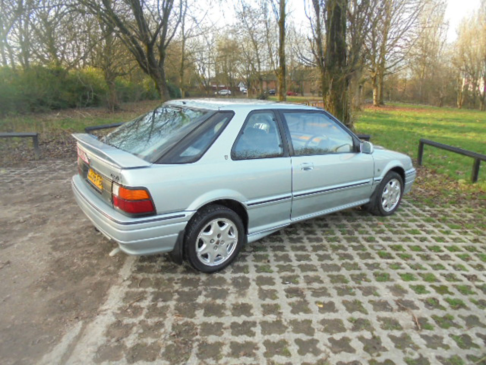 Lot 24 - 1993 Rover 220 GTi